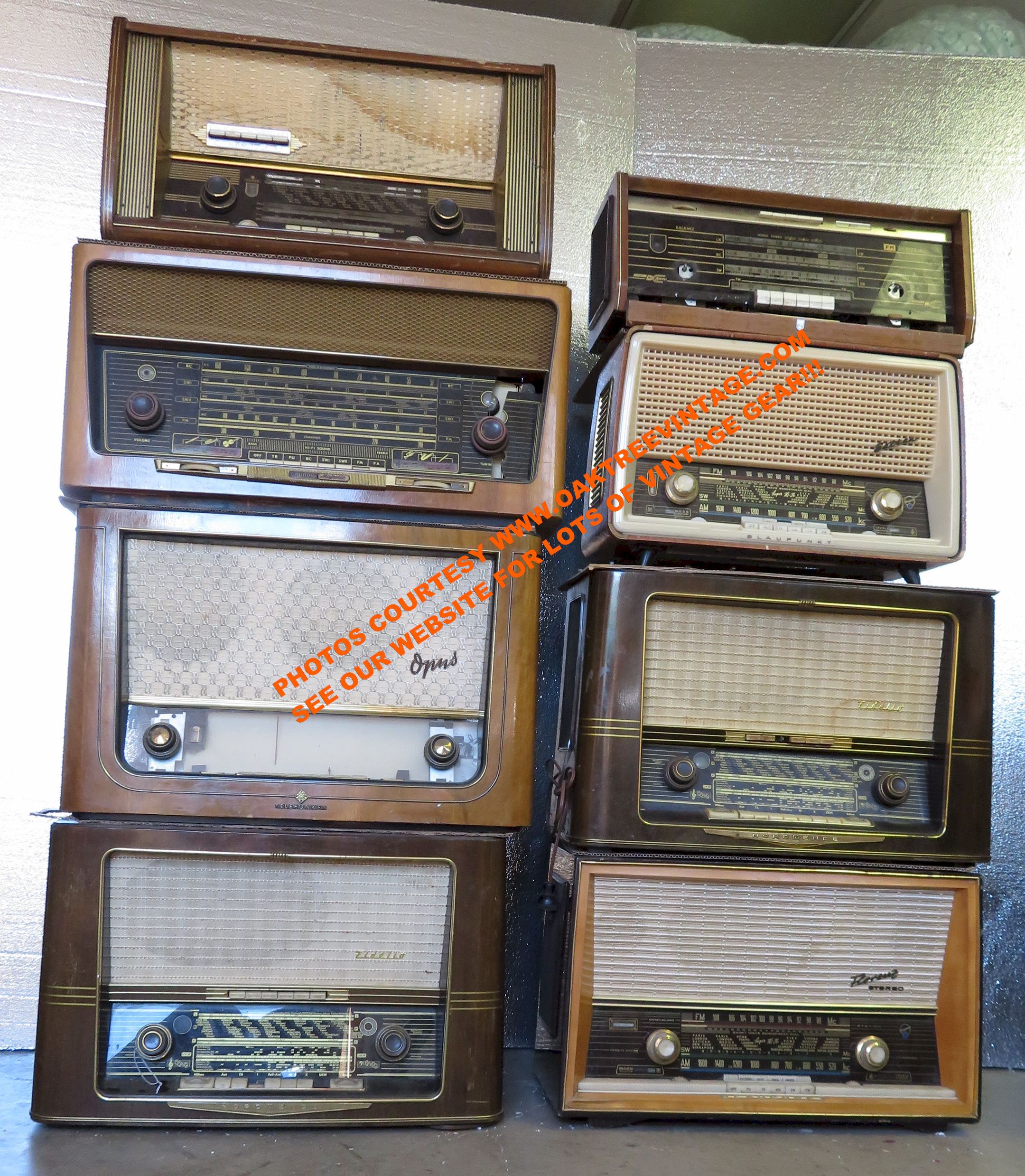 Antique Radios & Vintage Tube Radios / Deco-Bakelite Bakelight Radios ...